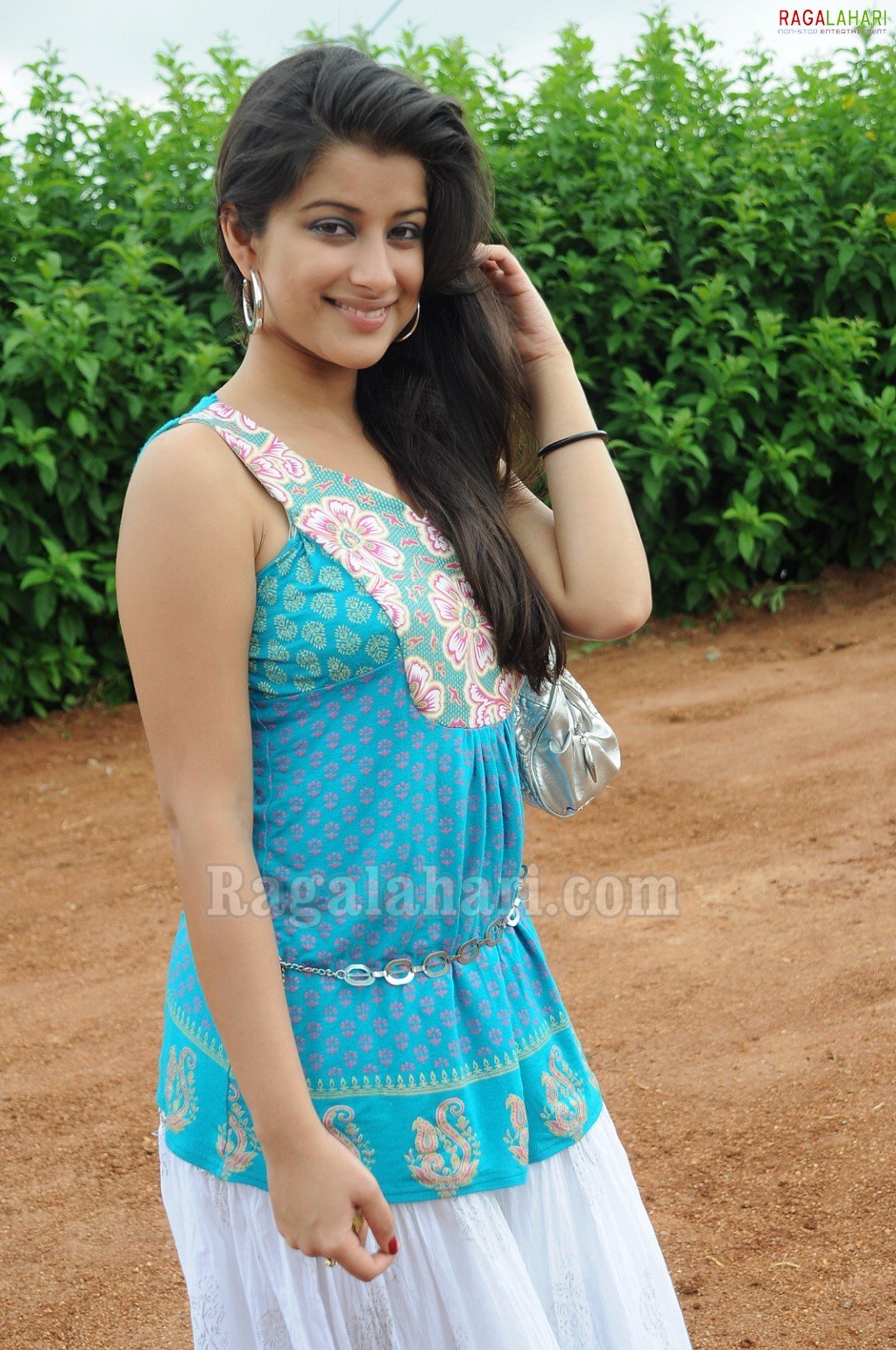 Madhuurima's Profile, Galleries, Wallpapers, Movies, News